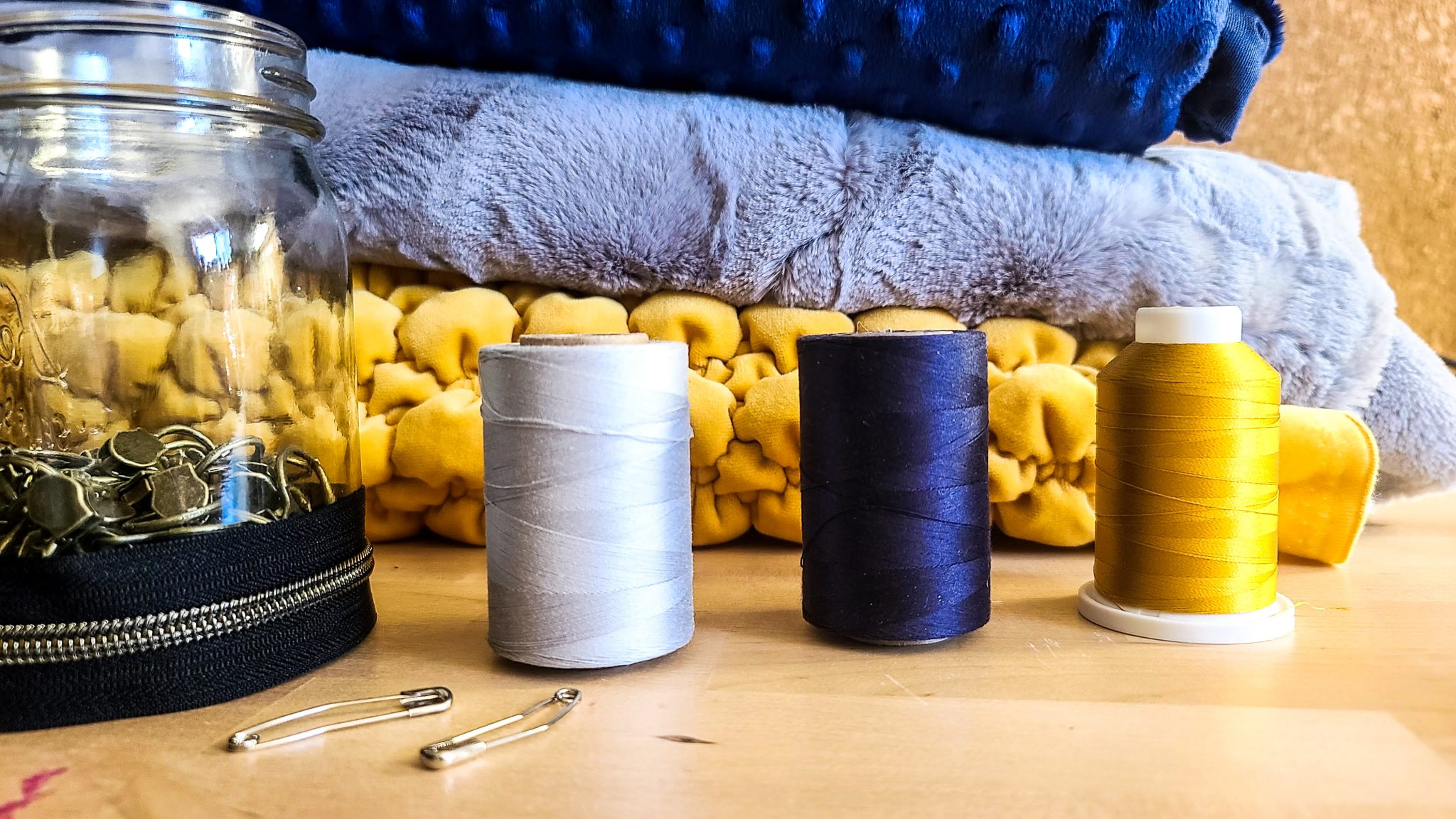 The Ultimate Solution for Small Spaces and Kids: DIY Zippered Bedding ...